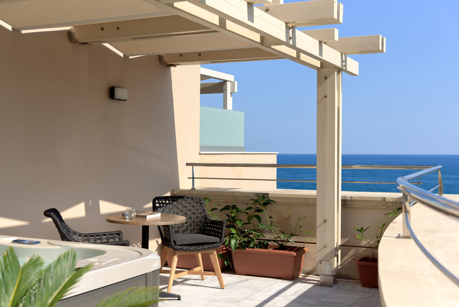 Jacuzzi Suite - Macaris Suite & Spa Rethymno Crete